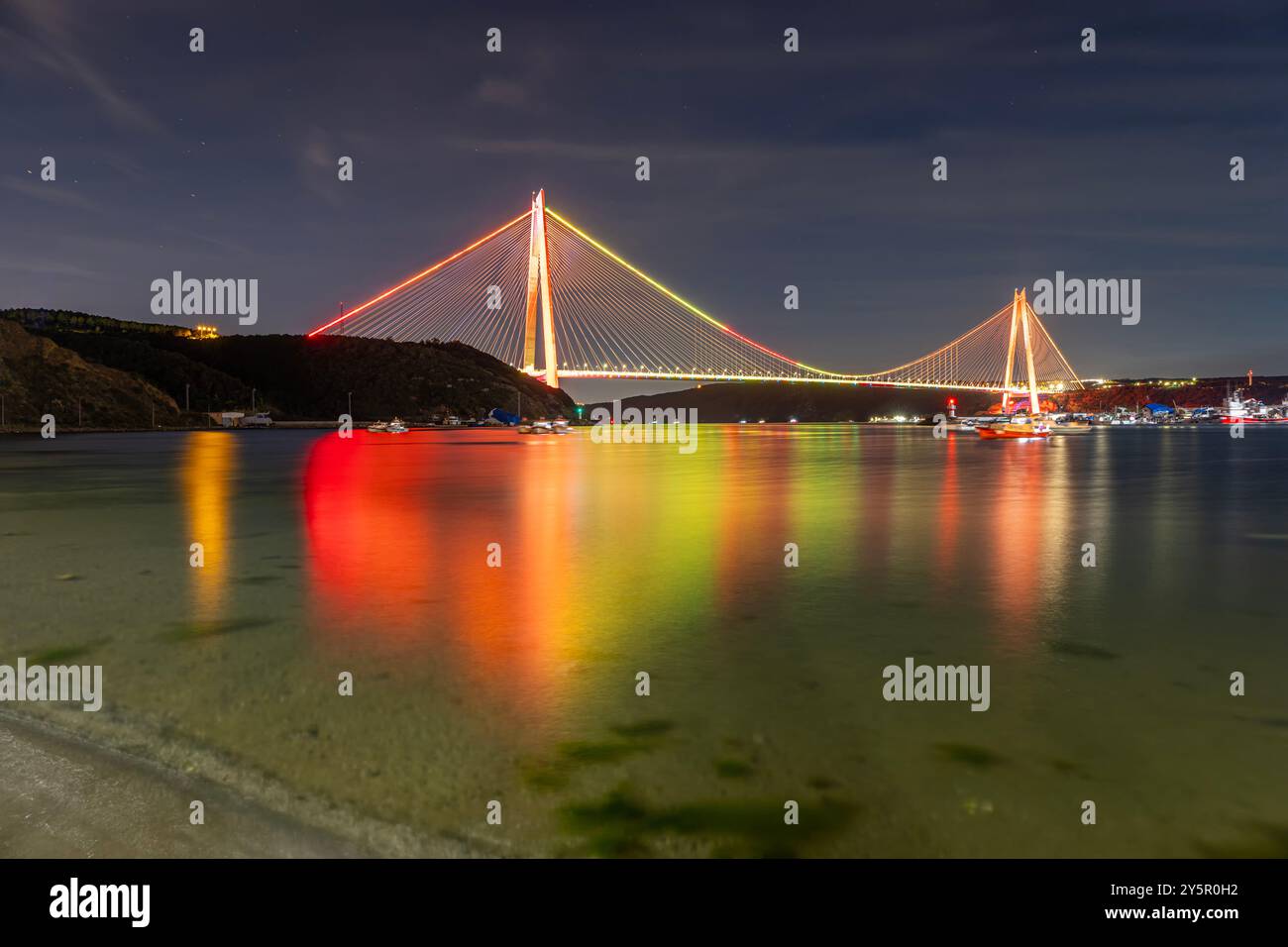 Yavuz Sultan Selim Bridge in Istanbul, Turkey in evening illumination ...