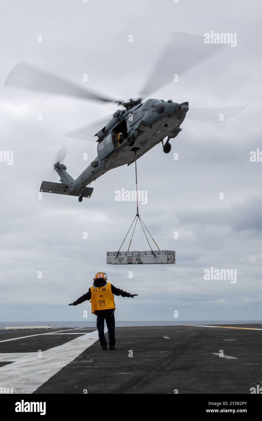 Aviation Boatswain’s Mate (Aircraft Handling) 1st Class Christopher ...