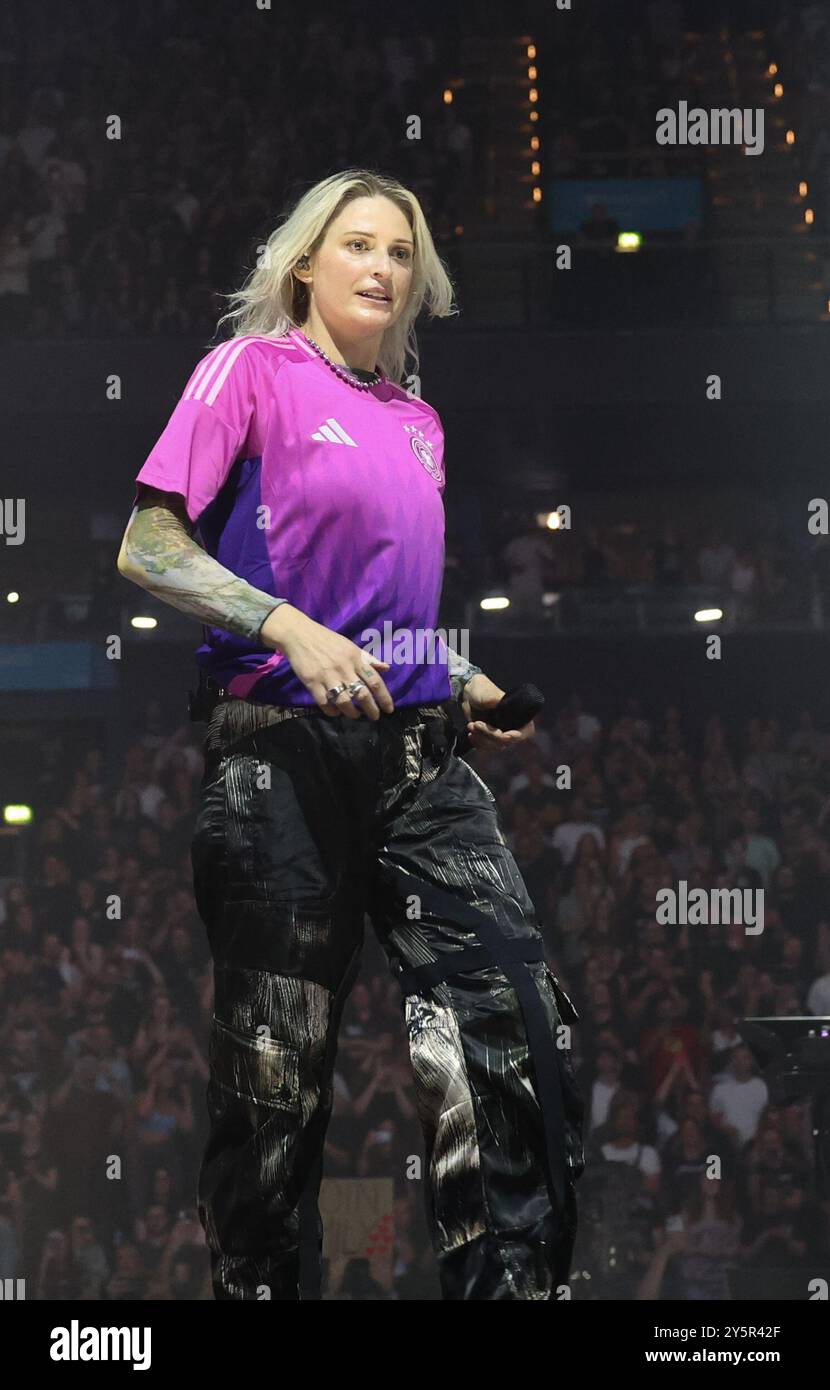 Hamburg, Germany. 22nd Sep, 2024. Emily Armstrong from the US band ...