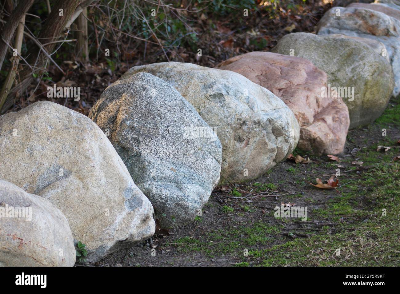 Earthy rocks texture hi-res stock photography and images - Alamy