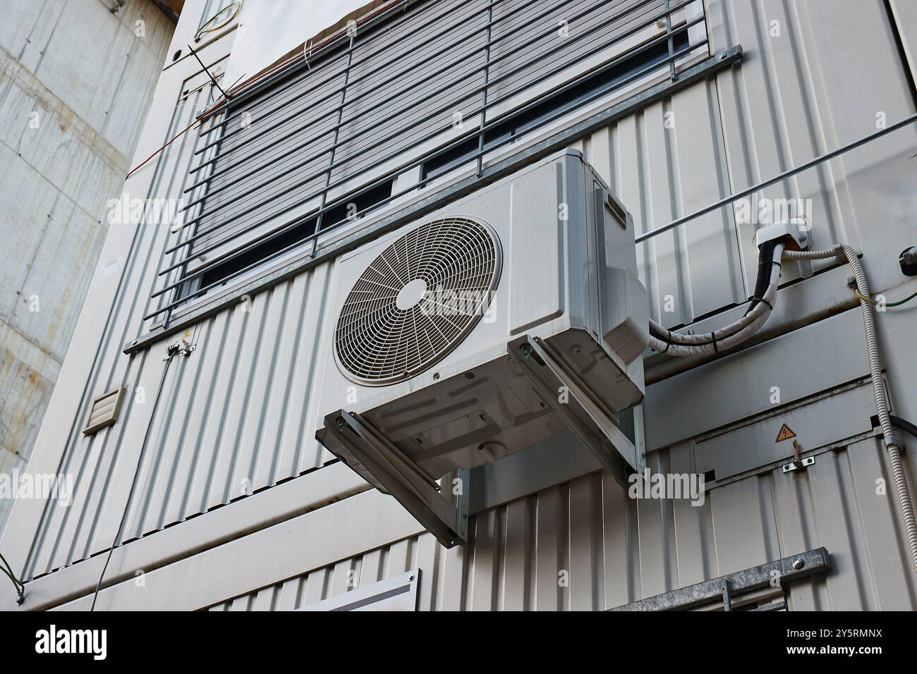 Vent airconditioner hi-res stock photography and images - Alamy