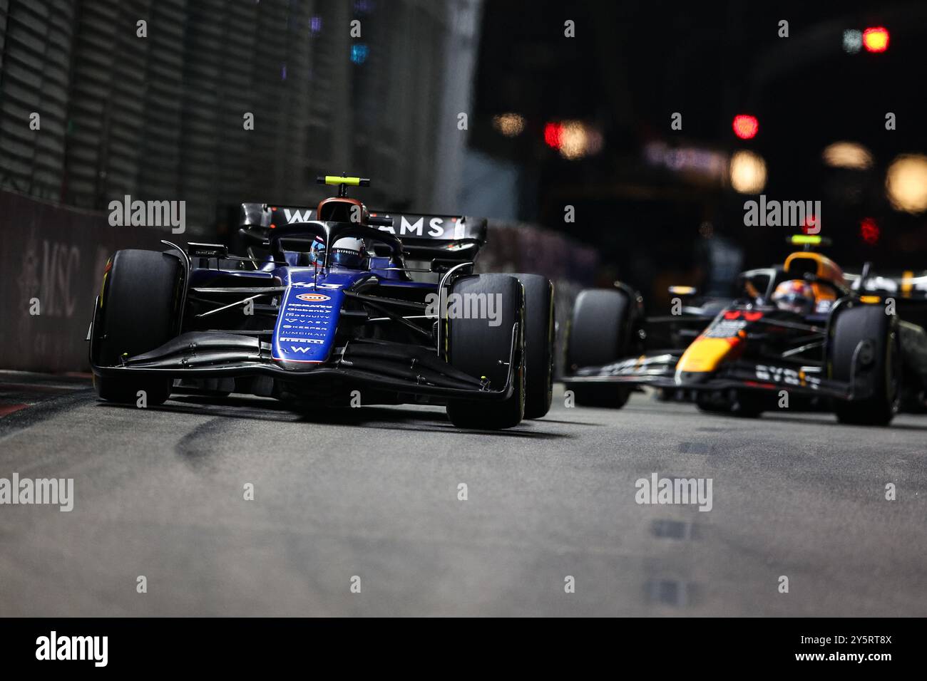 43 COLAPINTO Franco (arg), Williams Racing FW46, action 11 PEREZ Sergio (mex), Red Bull Racing ...