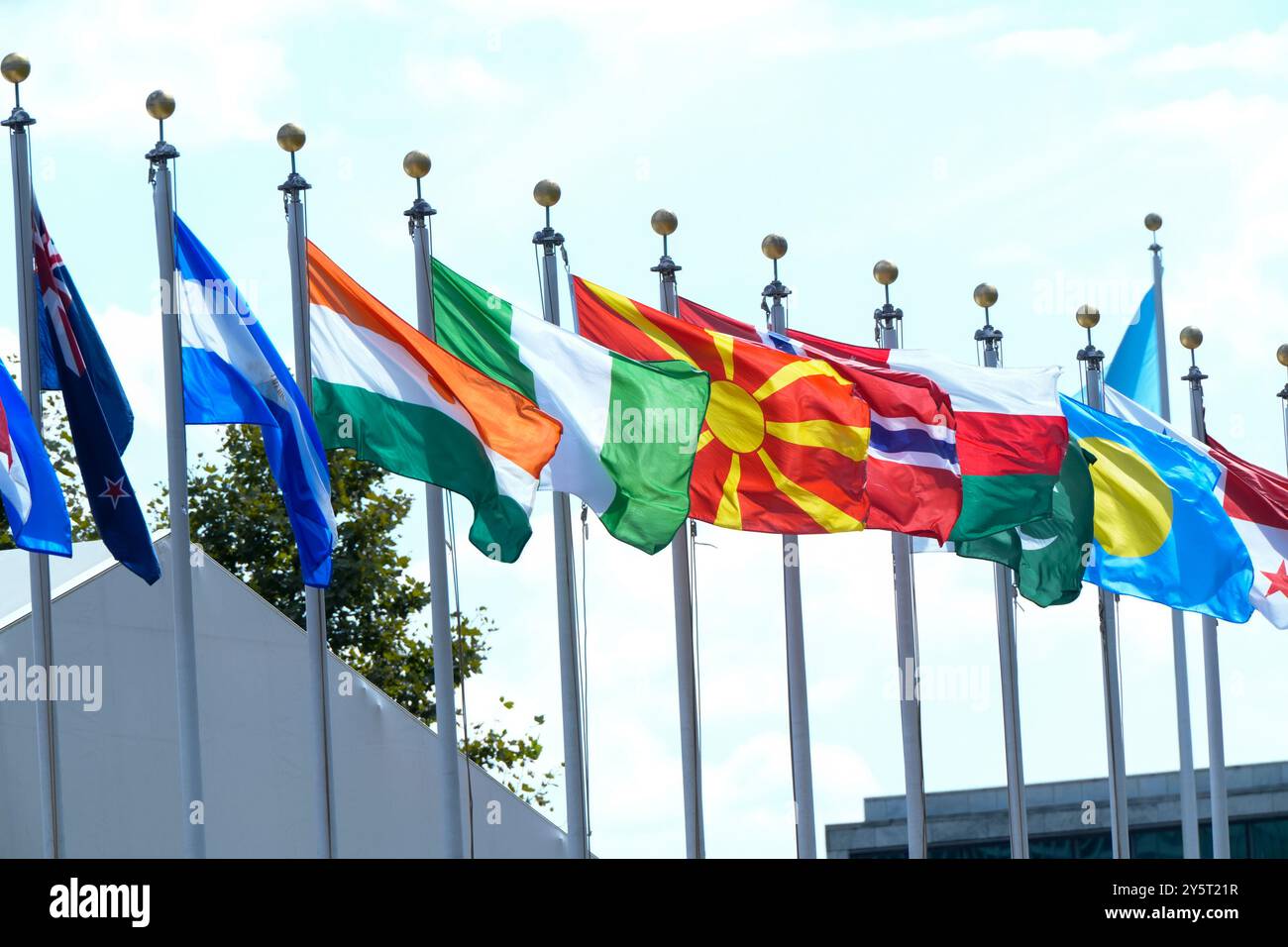 Itaq flag hi-res stock photography and images - Alamy