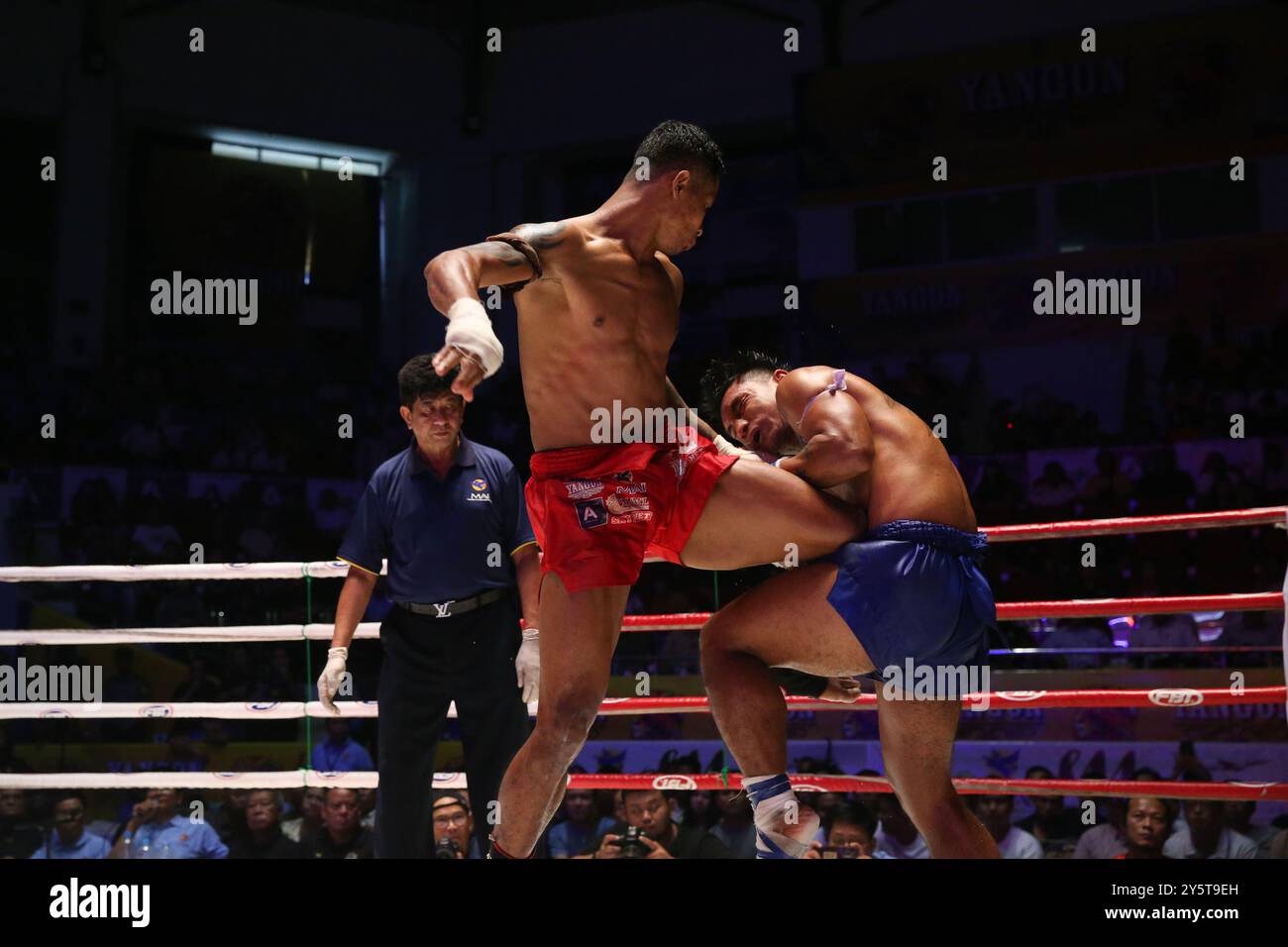 World lethwei championship hi-res stock photography and images - Alamy