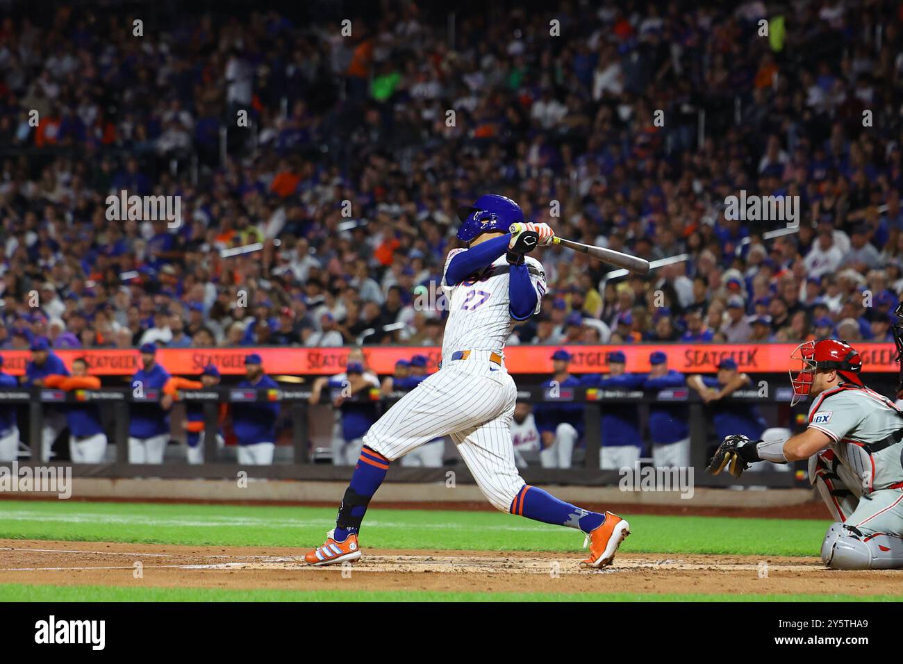 New York Mets Mark Vientos #27 doubles during the second inning of the ...