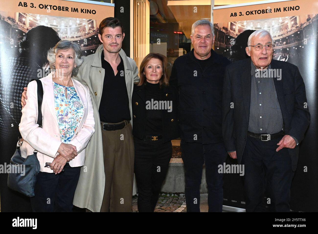 Gast, Sam Riley, Sandra Dujmovic, Joachim Lang und Jürgen Rose bei der ...