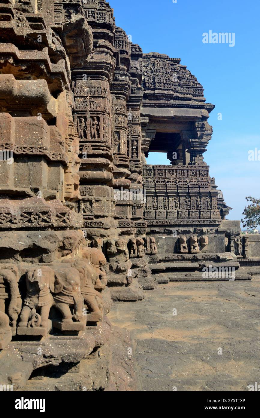 Gondeshwar temple hi-res stock photography and images - Alamy