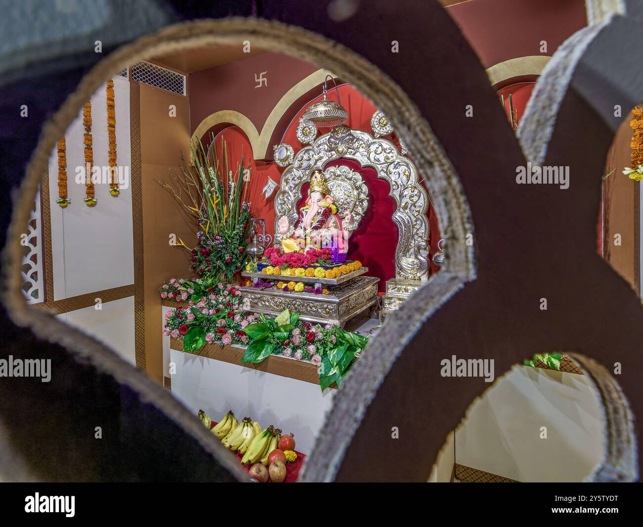 09 27 2023 132 Years Oldest Ganesh in Mumbai Keshavji Naik Chawl ...