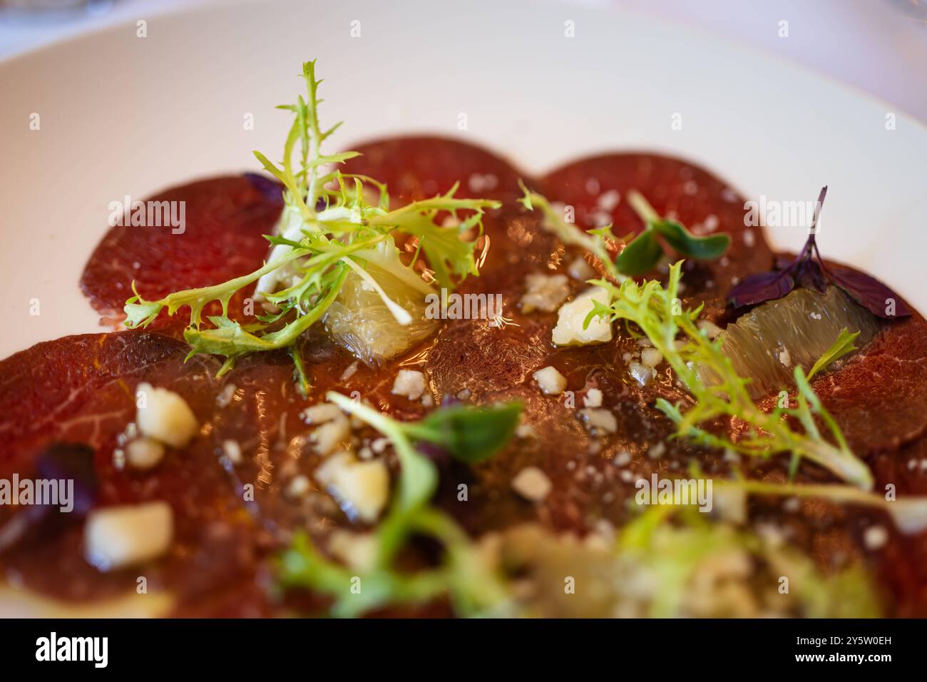 Rindercarpaccio hi-res stock photography and images - Alamy