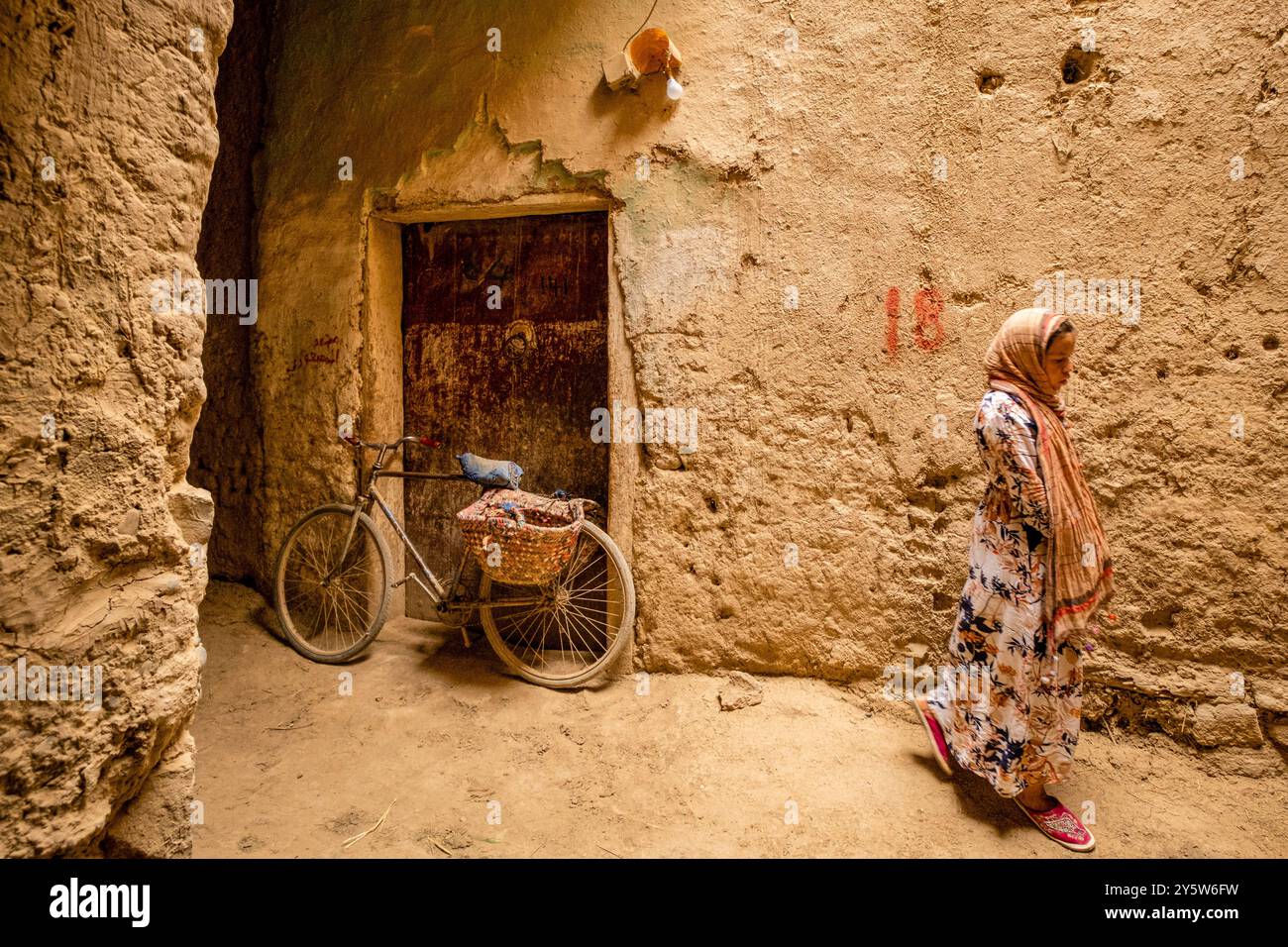 Cool and shaded interior, ksur El Fida, Rissani, Tafilalet, Morocco ...