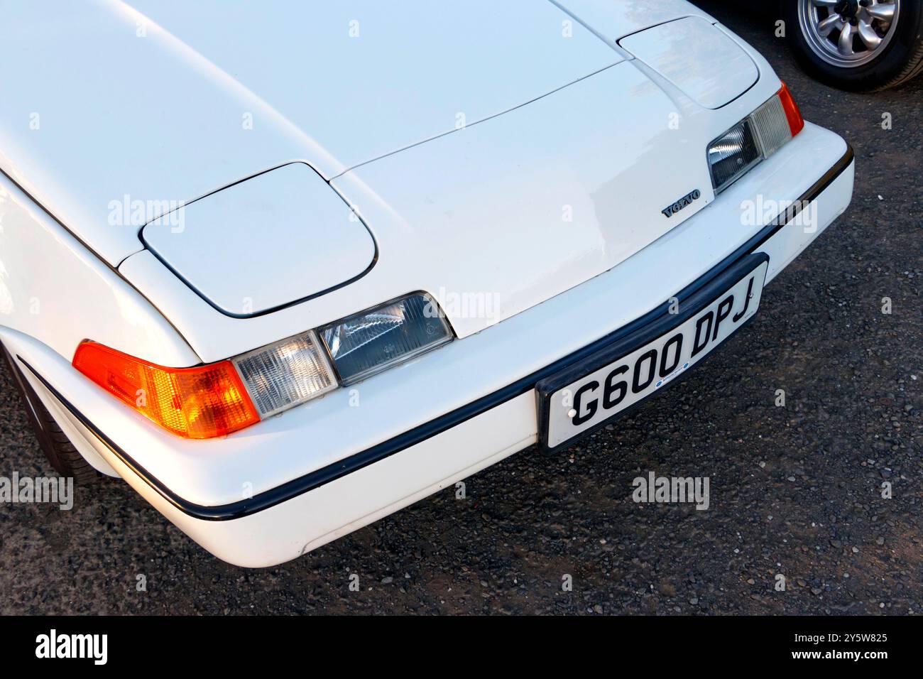 front bonnet of white Volvo 480 coupe with pop up headlights Stock ...
