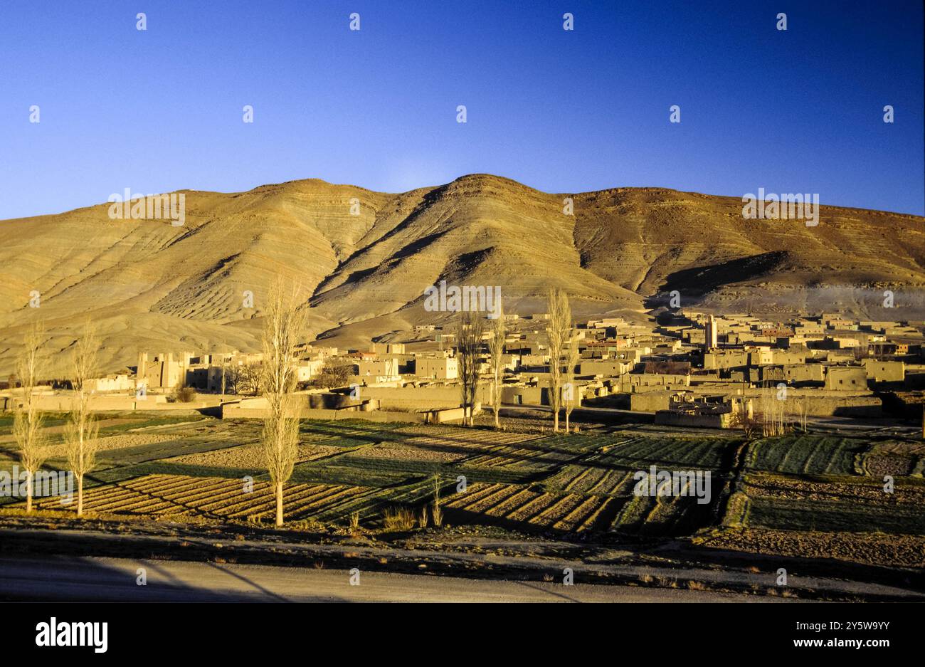Imilchil hi-res stock photography and images - Alamy