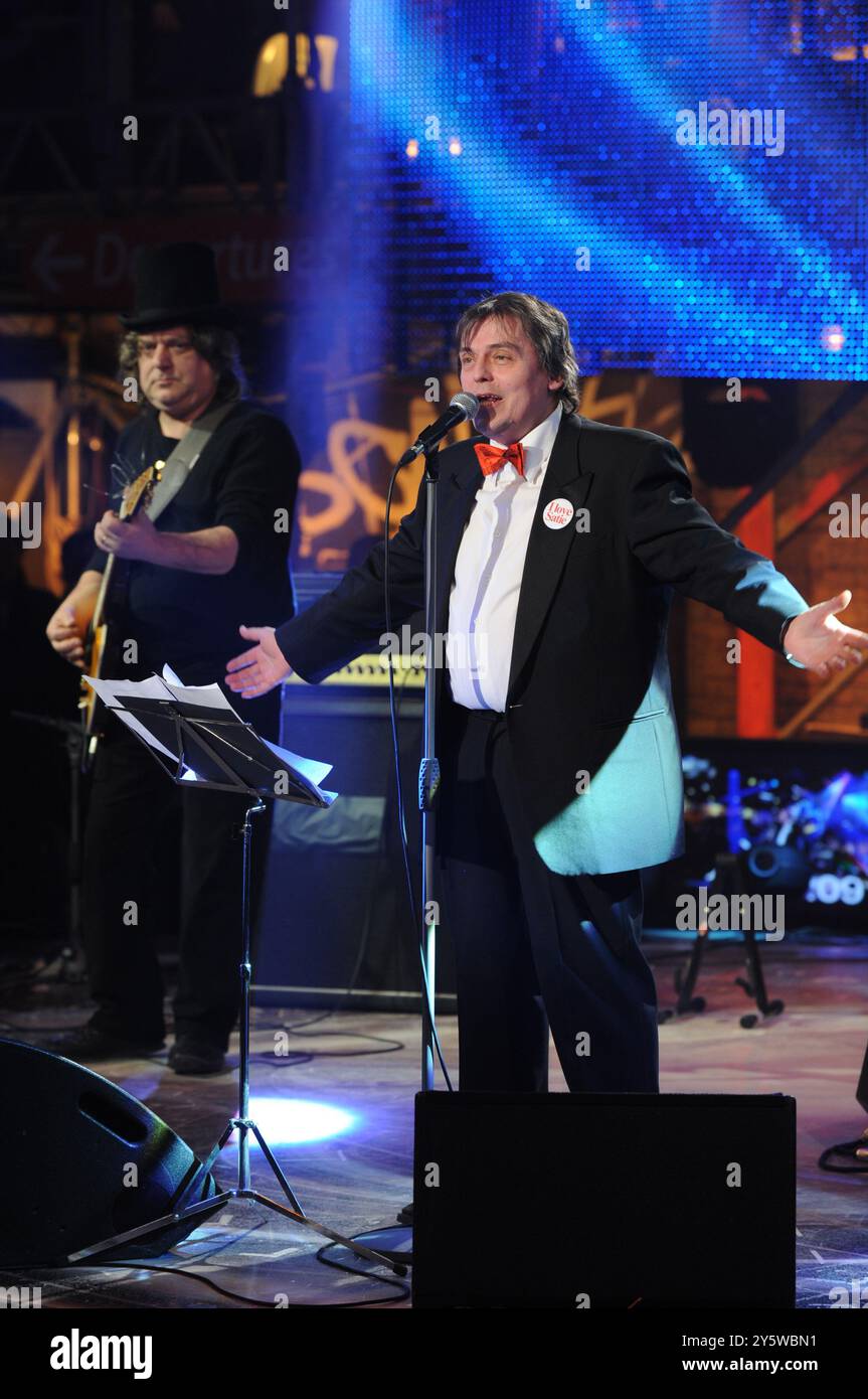 Dandy bestia hi-res stock photography and images - Alamy