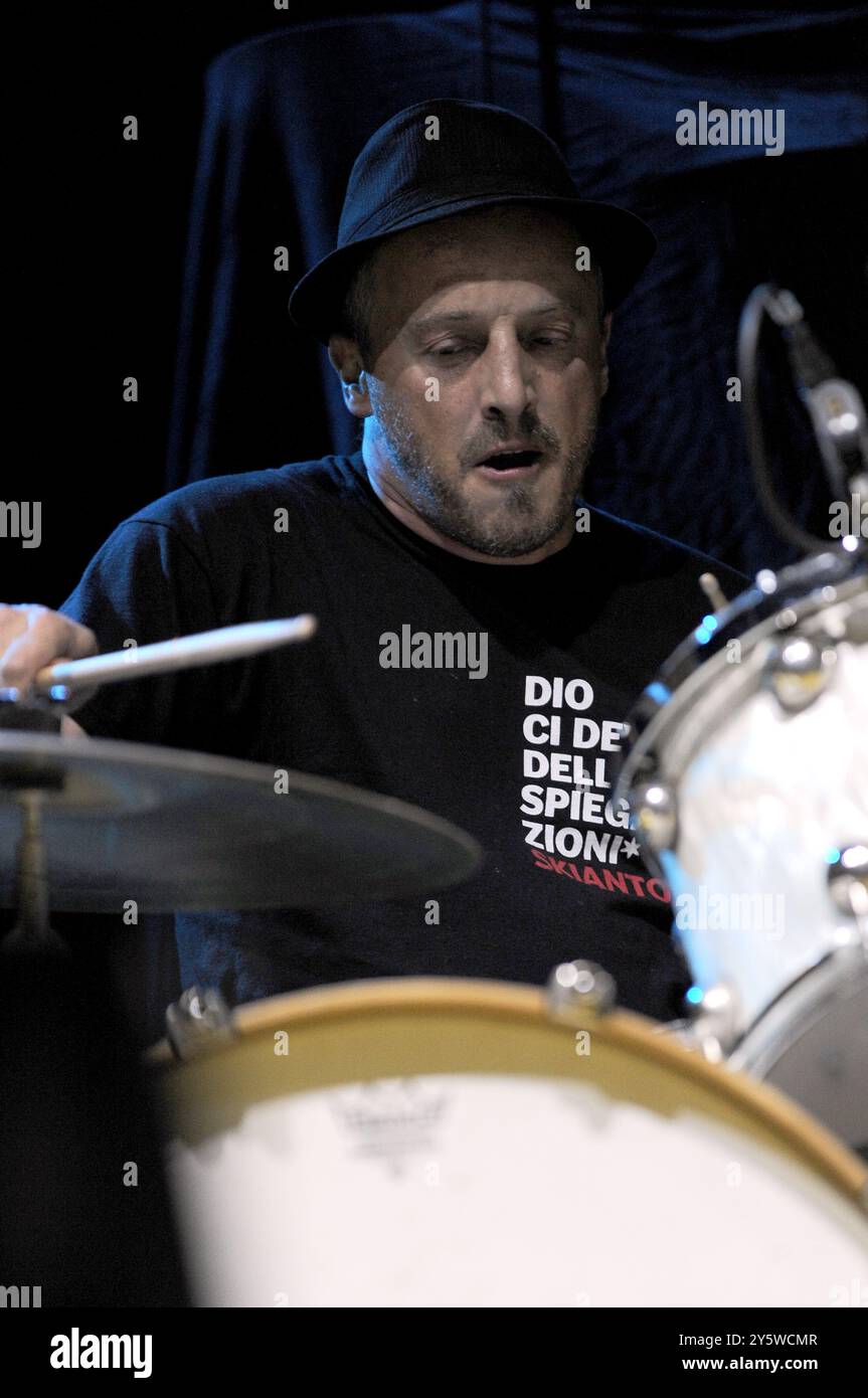 Gianluca schiavon 2010 hi-res stock photography and images - Alamy