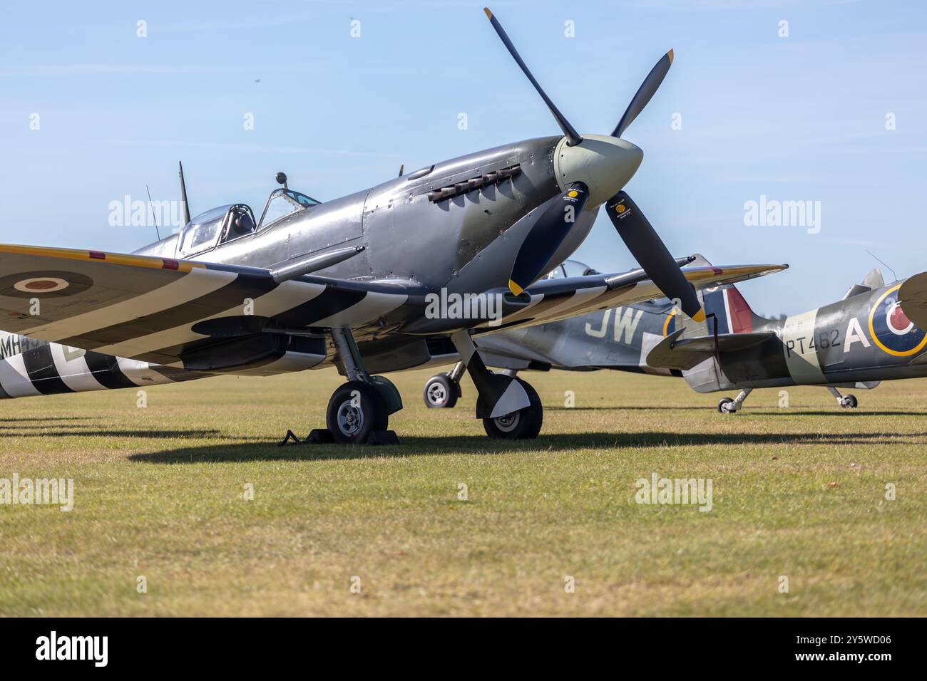 Supermarine Spitfire WW2 aeroplane Stock Photo - Alamy