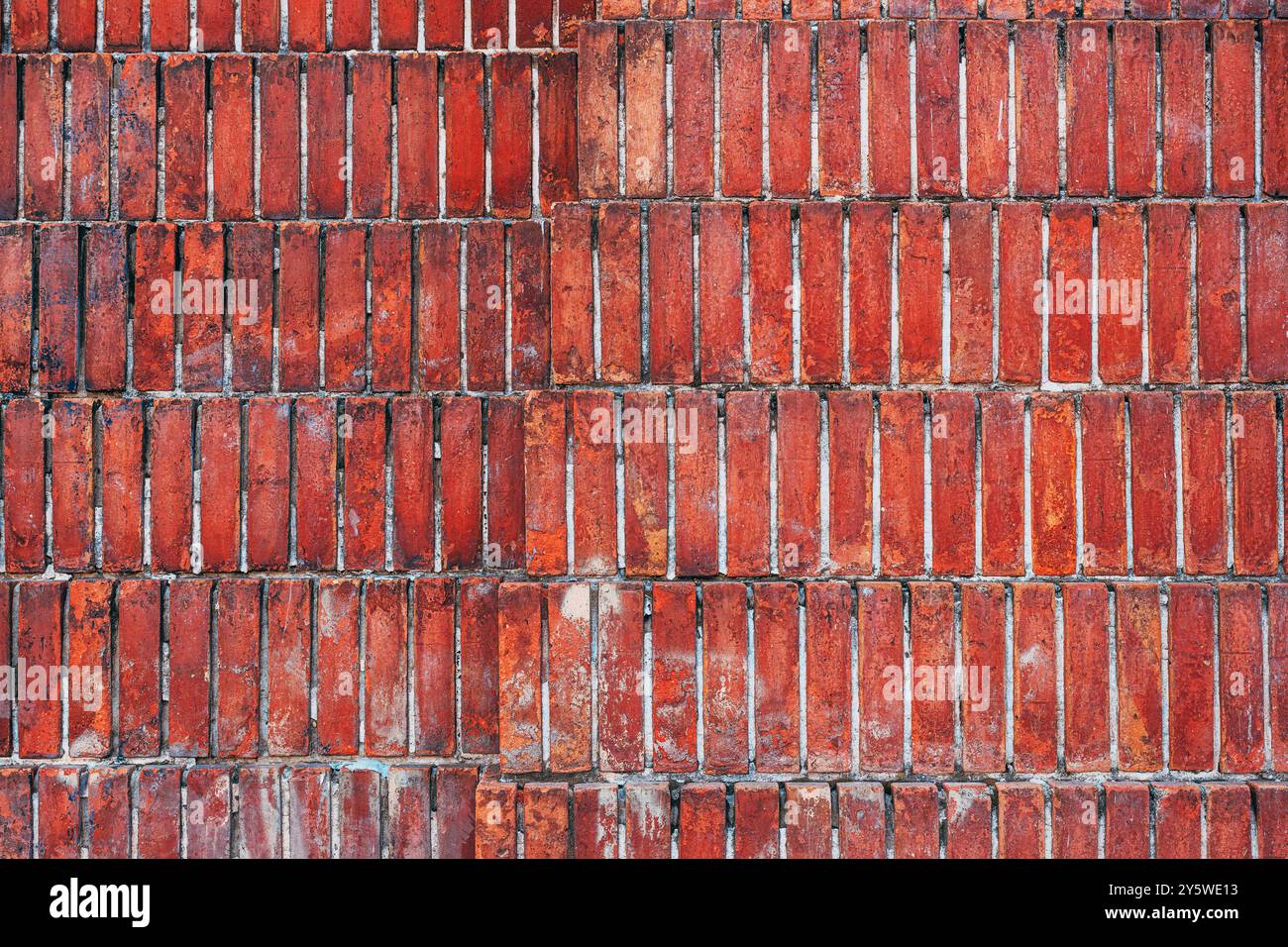 Clinker brick pattern with white mortar as background Stock Photo - Alamy
