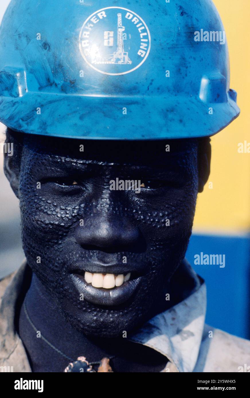 Nuer man hi-res stock photography and images - Alamy