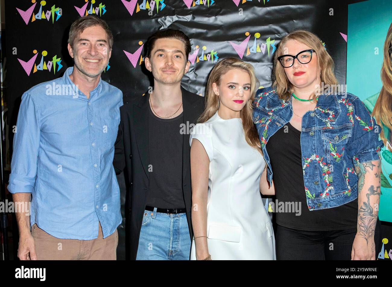 Mark Duplass, Austin Abrams, Megan Stott, undMel Eslyn bei der Preview der Netflix Serie ...