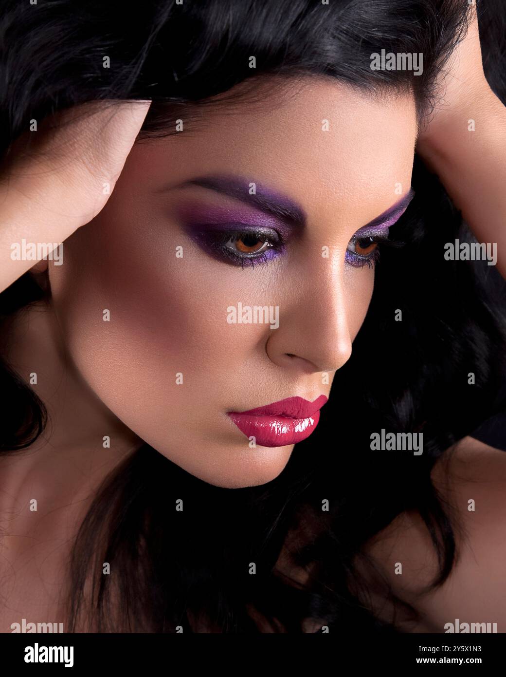 Dramatic facial features hi-res stock photography and images - Alamy