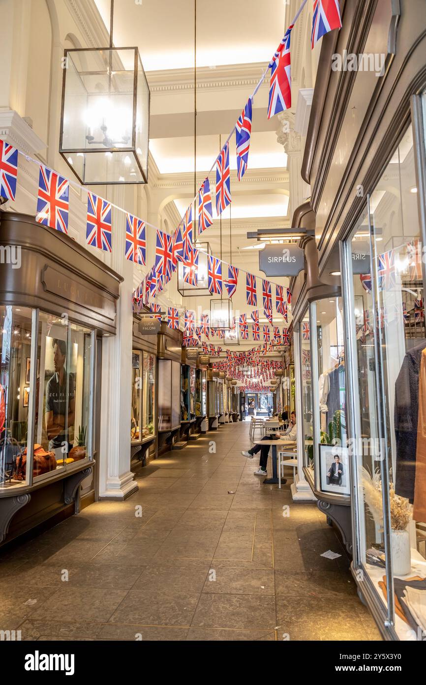 Princes Arcade, Piccadilly, London Stock Photo - Alamy