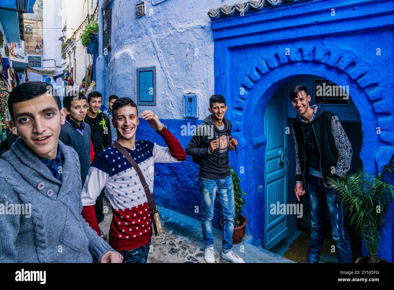 Tetouan students visiting the medina, Chefchaouen, -Chauen-, Morocco ...