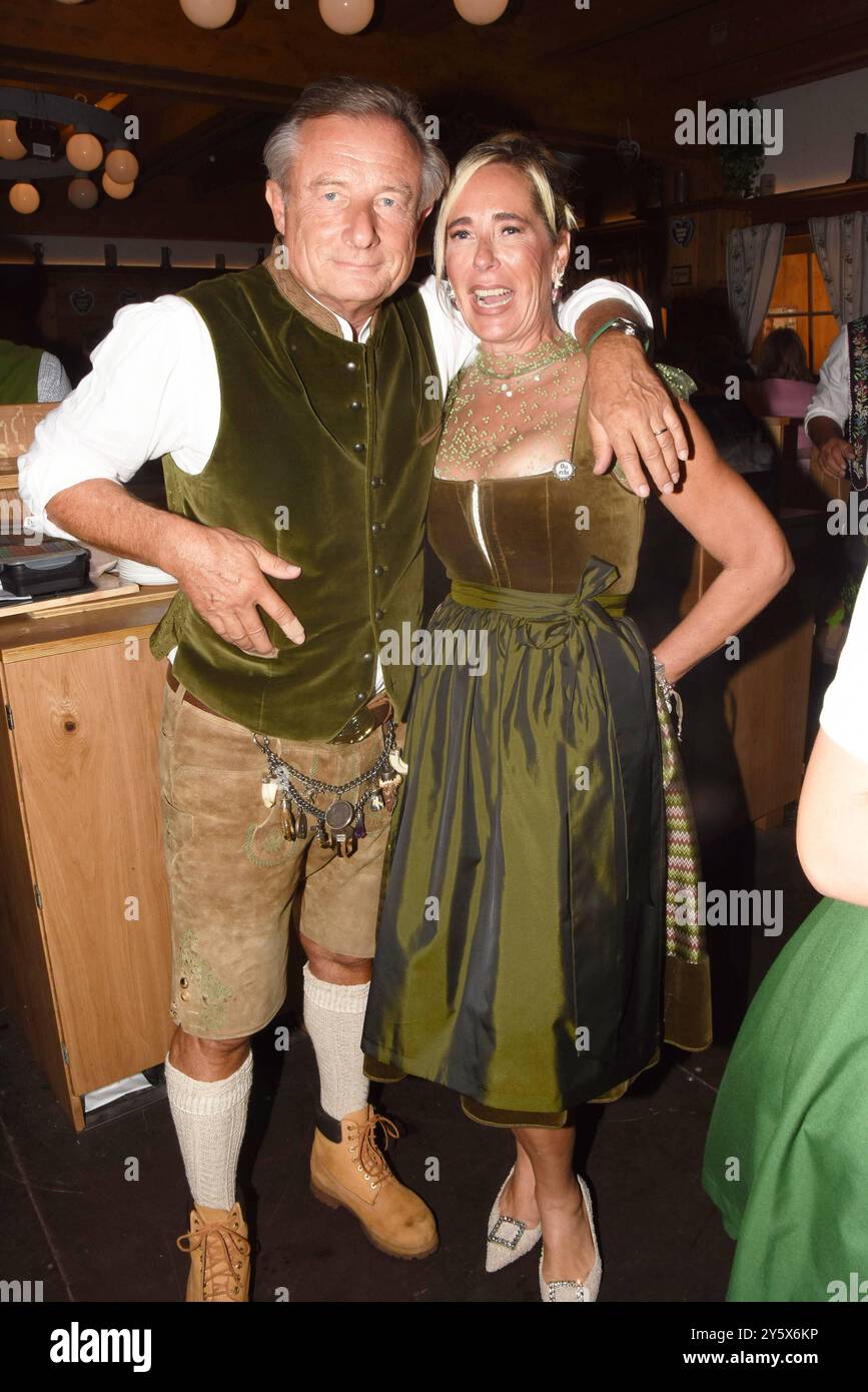 Dr Yorck Alexandra Otto Honorarkonsul Muenchen 21.09.24 Oktoberfest ...