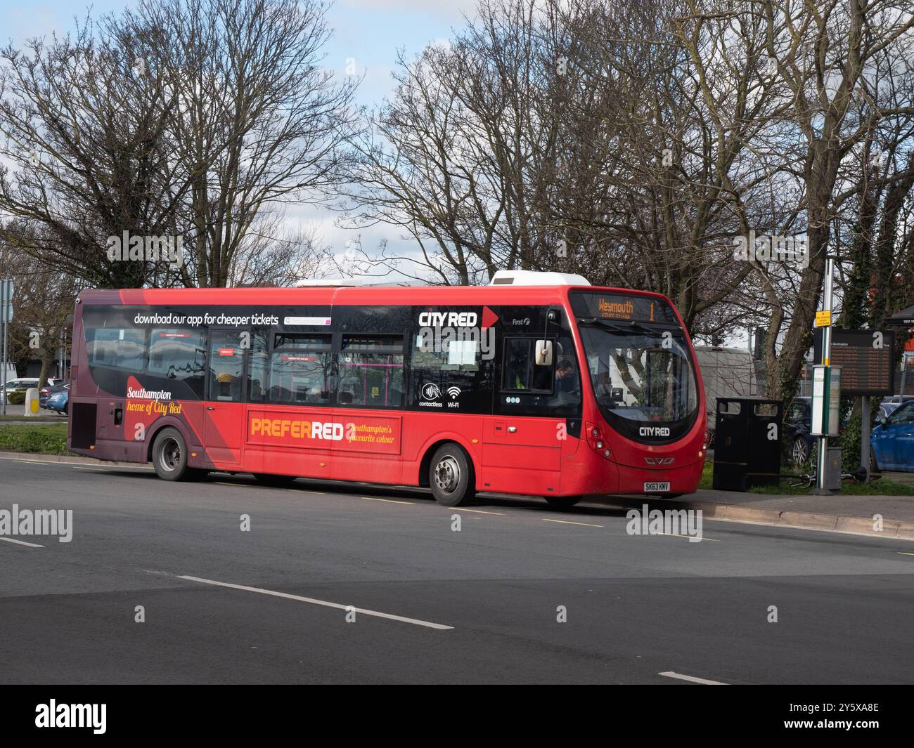 Southampton City Red bus in Weymouth Stock Photo - Alamy