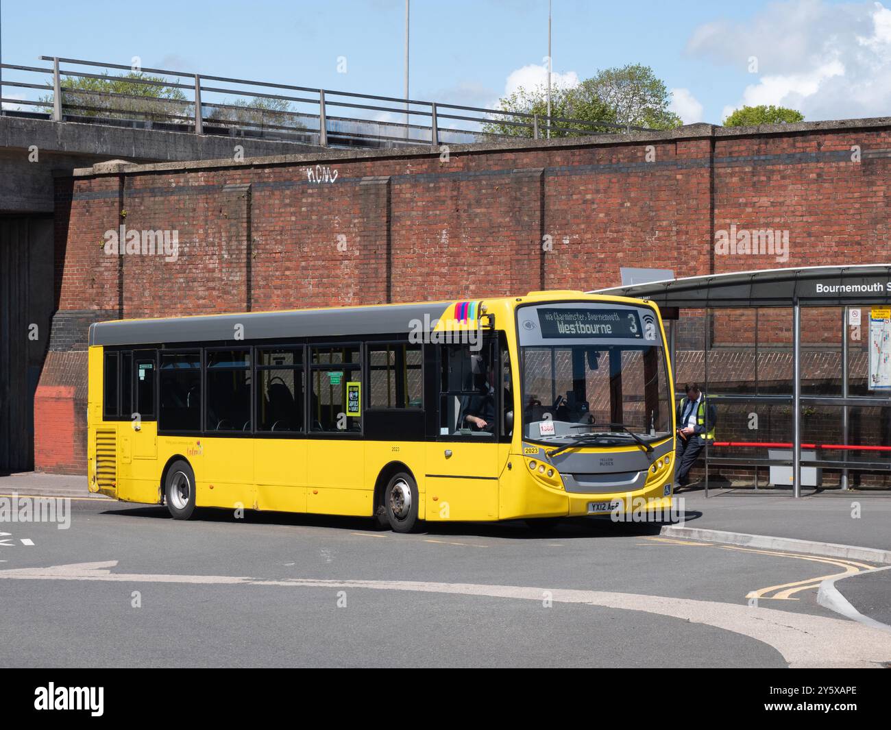 Yellow Buses Enviro single deck bus at Bournemouth Interchange Stock ...
