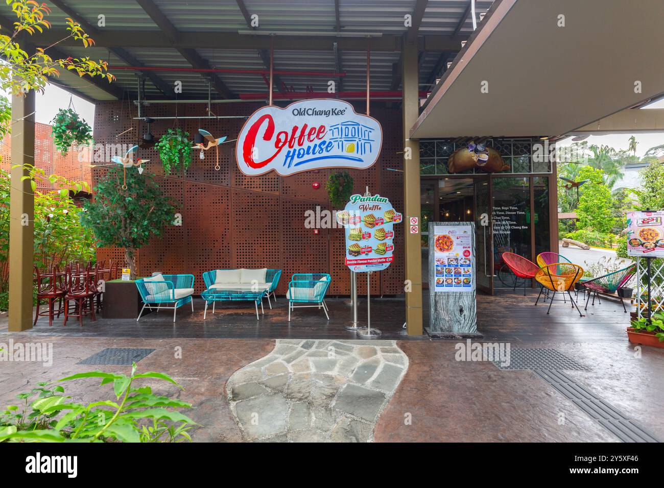 Signage of Old Chang Kee Coffee House shopfront exterior layout design ...