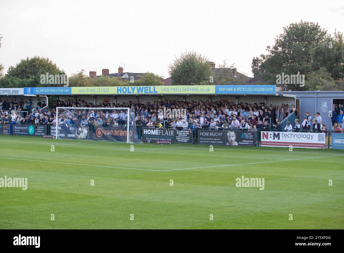 A massive crowd before Wealdstone Vs Barnet kicks off 21/09/24 Stock ...