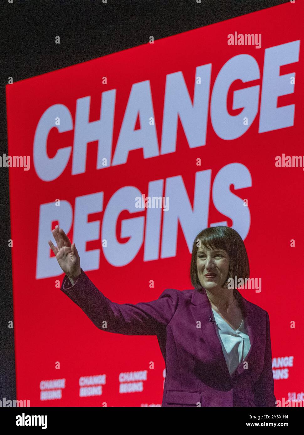 Rachel reeves with change begin logo hi-res stock photography and ...