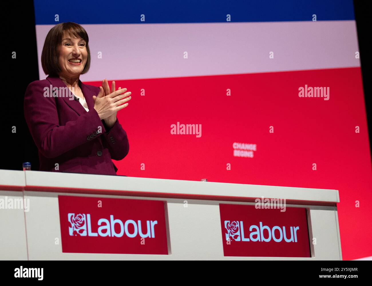Rachel reeves claps hi-res stock photography and images - Alamy