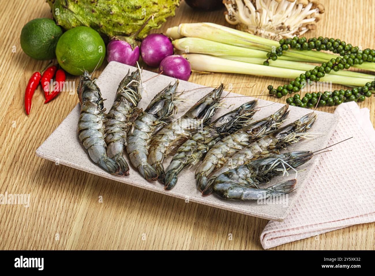 Fresh raw uncooked big tiger prawn Stock Photo - Alamy