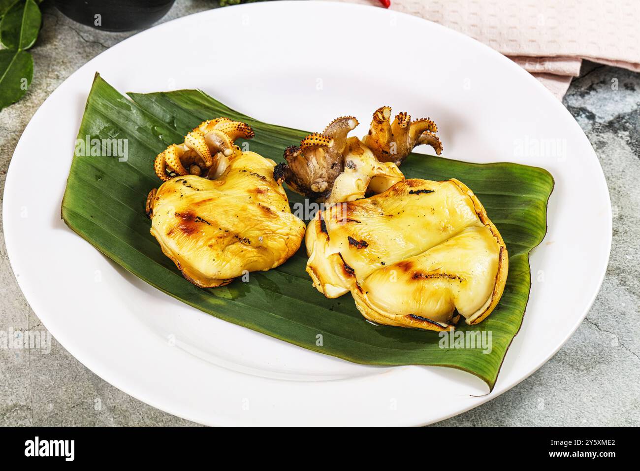 Delicous Grilled cuttlefish with sauce asian style Stock Photo - Alamy