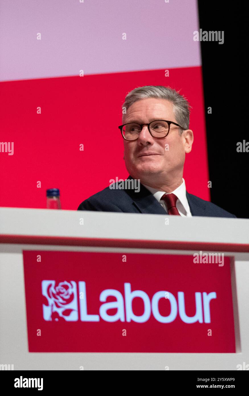 Smile from keir starmer hi-res stock photography and images - Alamy