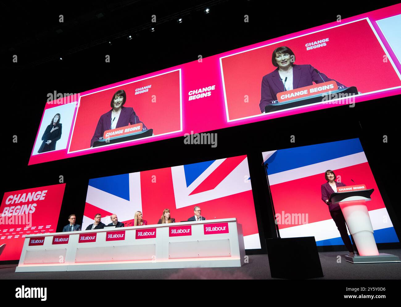 Rachel reeves labour logo hi-res stock photography and images - Alamy