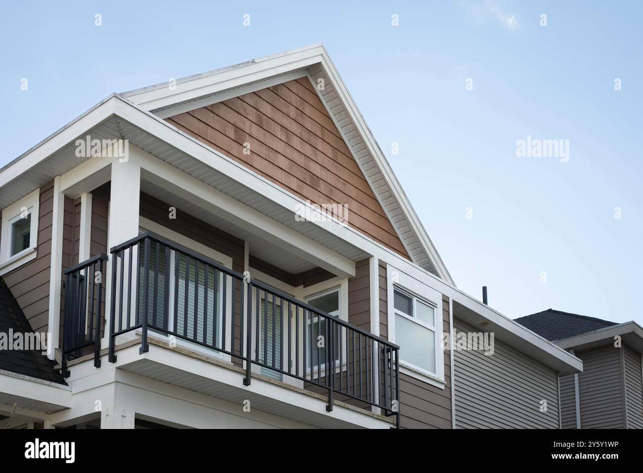 New Modern house Apartment Buildings in Vancouver BC. Canadian modern ...