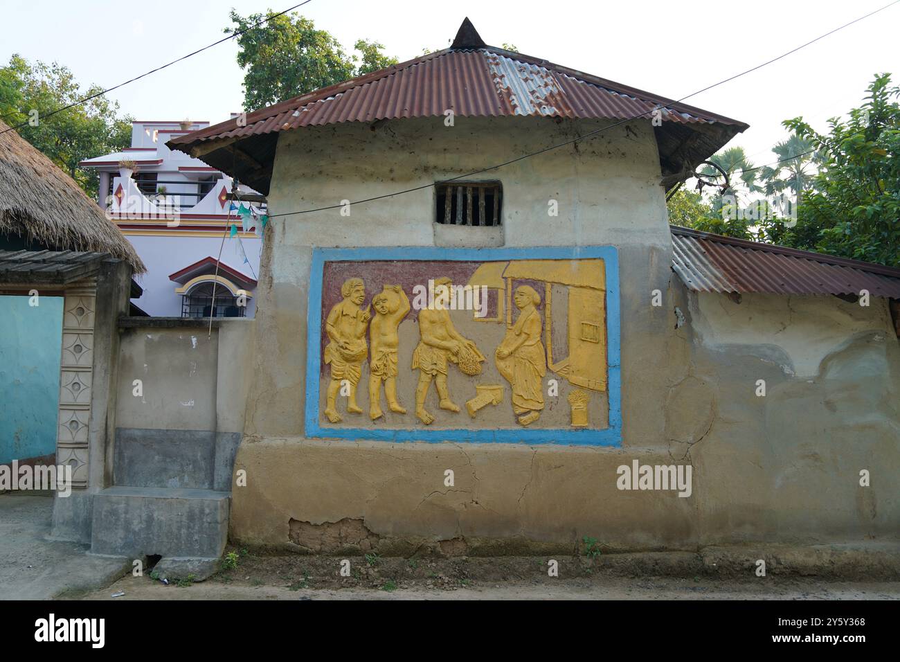 Mural of tribal art. Village scene in Bishnubati, a Santal settlement ...