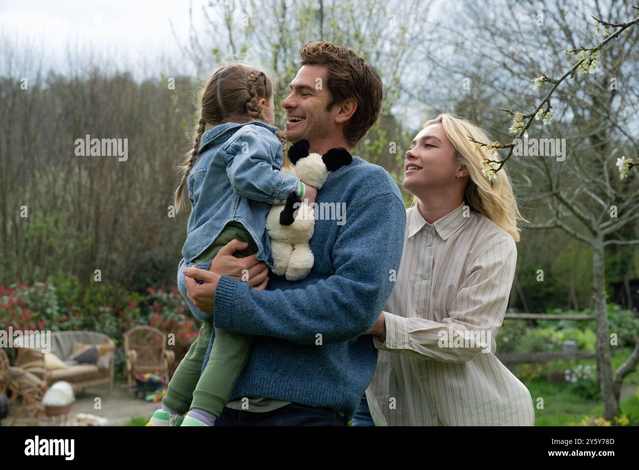 We Live in Time Andrew Garfield & Florence Pugh Stock Photo - Alamy