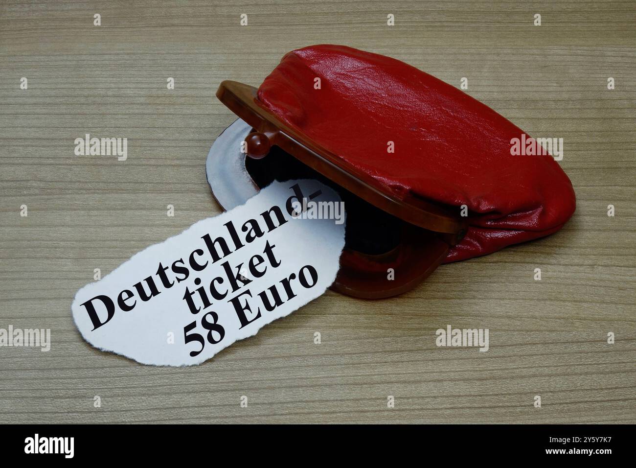 Geldbörse und Deutschlandticket 58 Euro Geldbörse und Deutschlandticket ...
