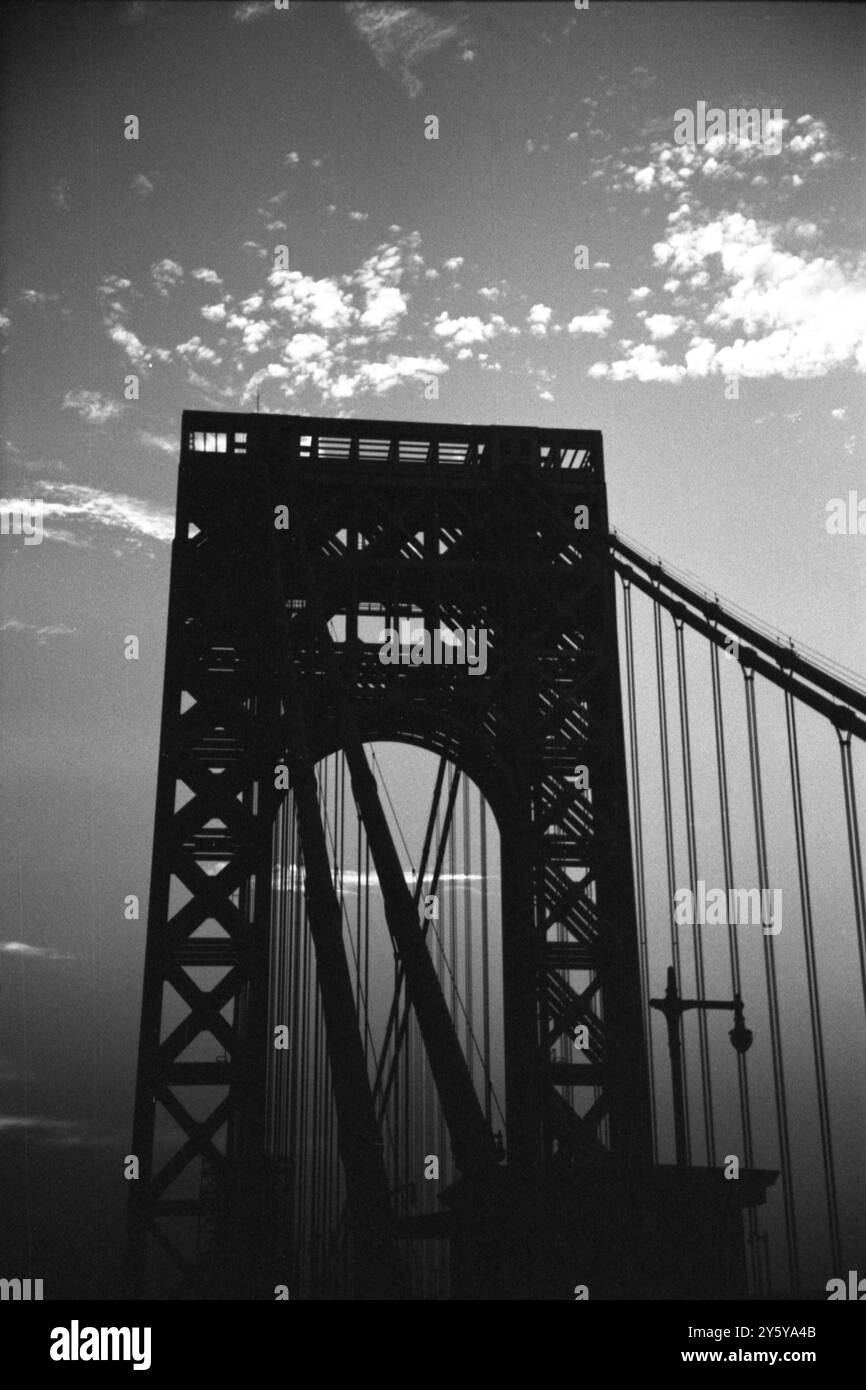 The George Washington Bridge in New York City spans the Hudson River C ...