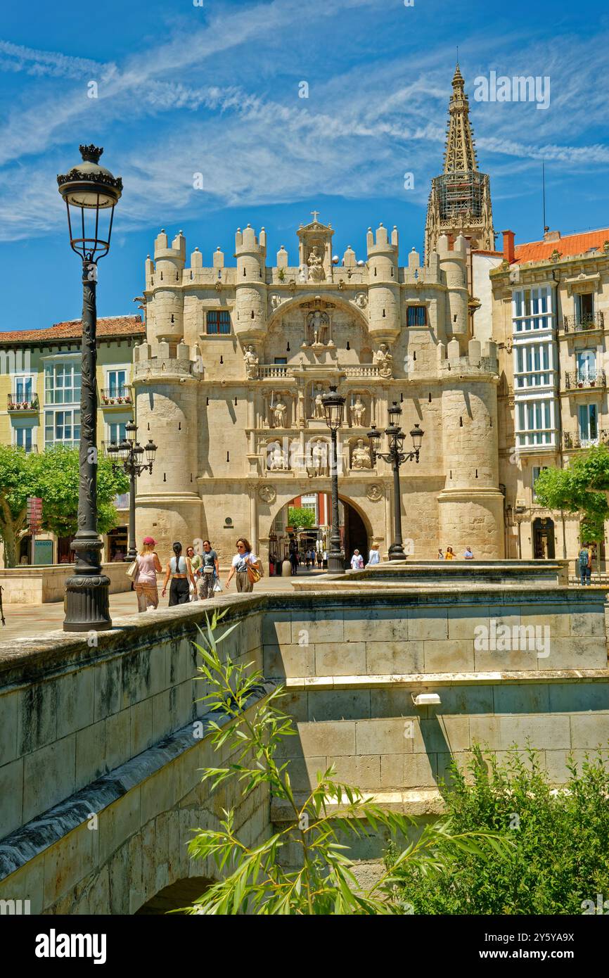 Arco de Santa Maria, St. Mary's Arch, one of the entrances to Santa ...