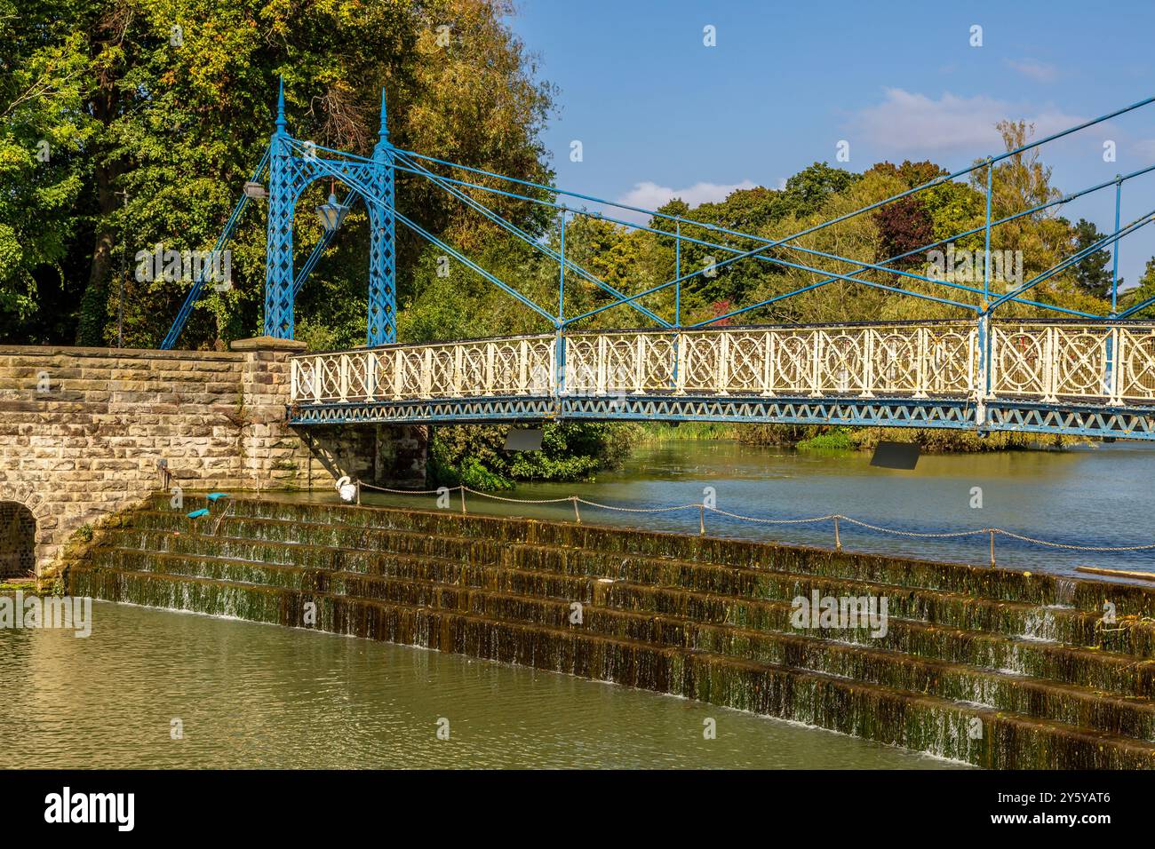 Mill Bridge in Jephson Gardens, Royal Leamington Spa, UK Stock Photo ...