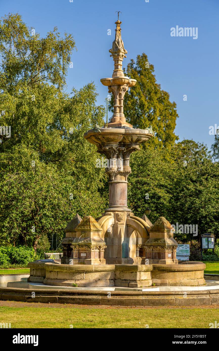 Hitchman Fountain in Jephson Gardens, Leamington Spa, Warwickshire UK ...