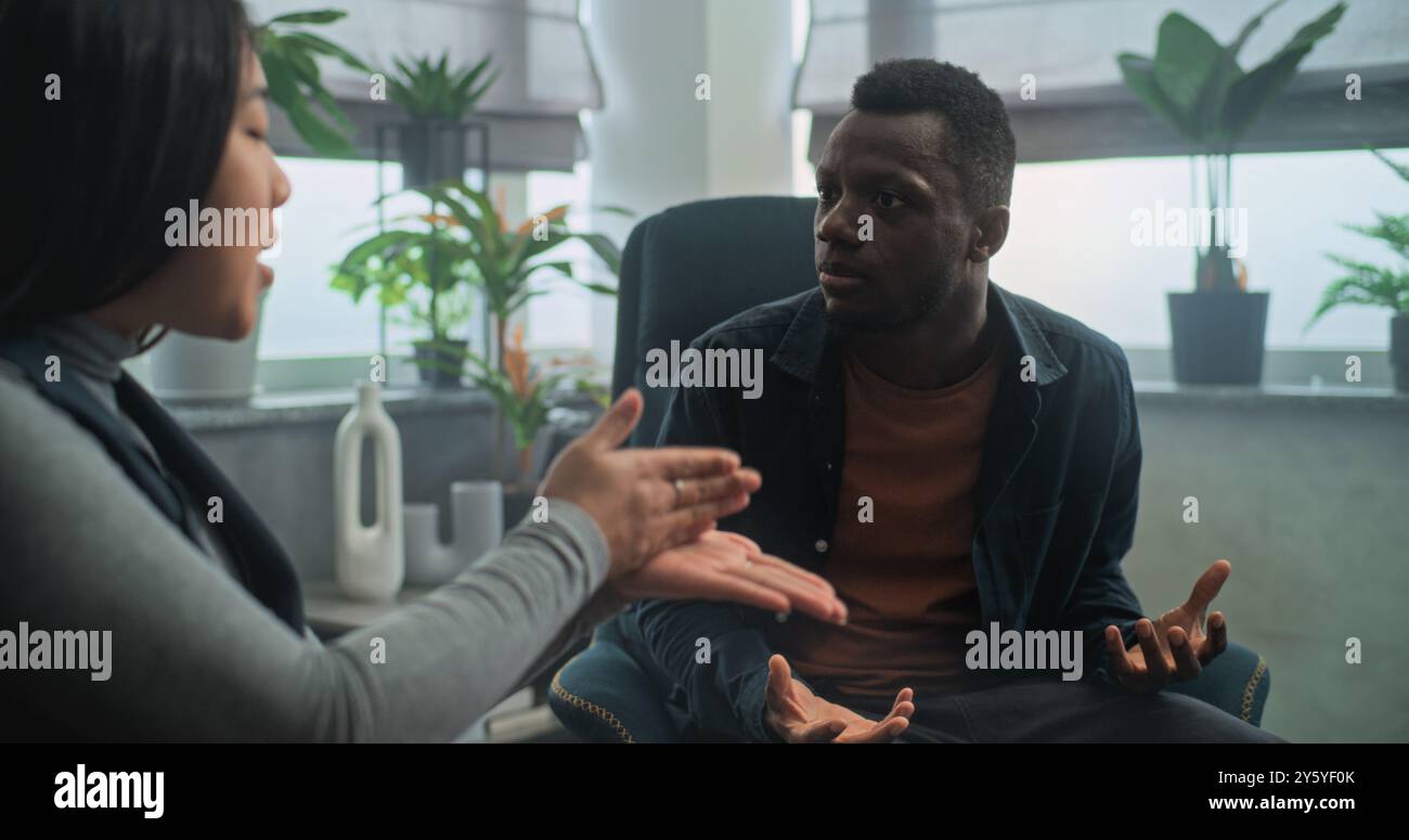 Angry husband shouts at wife hi-res stock photography and images - Alamy