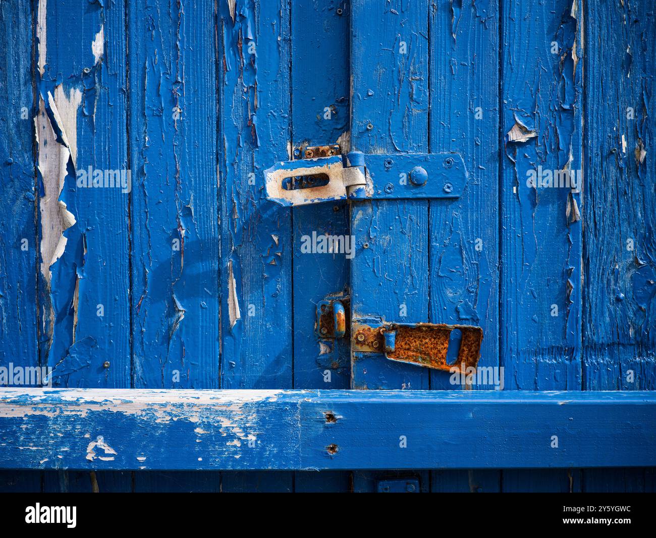 SHAPES SHADOWS TEXTURES PATTERNS OBJECTS COLOUR OBSCURE ITEMS Stock ...