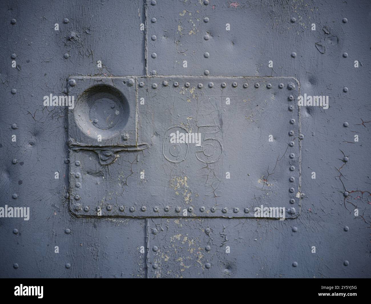 SHAPES SHADOWS TEXTURES PATTERNS OBJECTS COLOUR OBSCURE ITEMS Stock ...