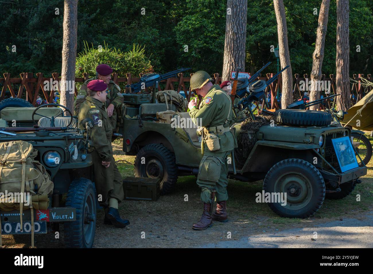 Holt, Norfolk, UK - SEPTEMBER 21 2024: People in 1940s vintage army ...