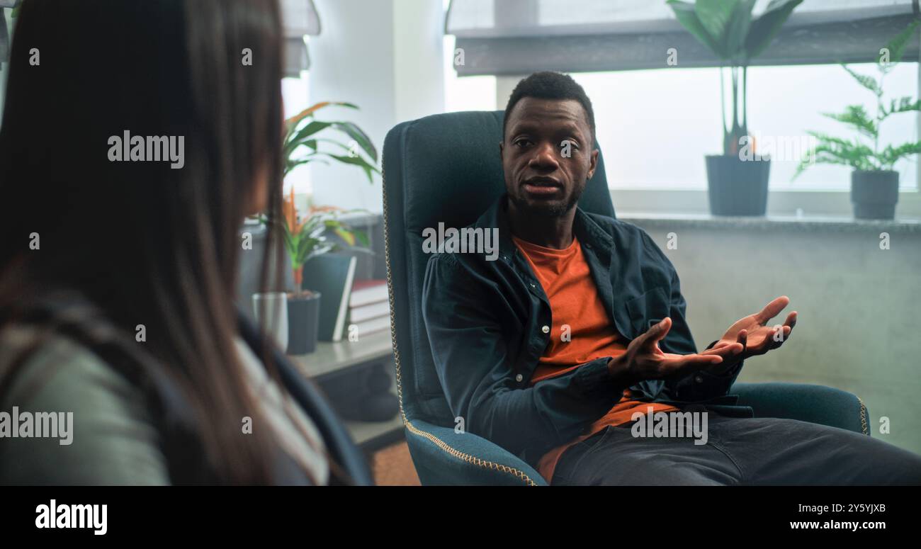 Angry husband shouts at wife hi-res stock photography and images - Alamy