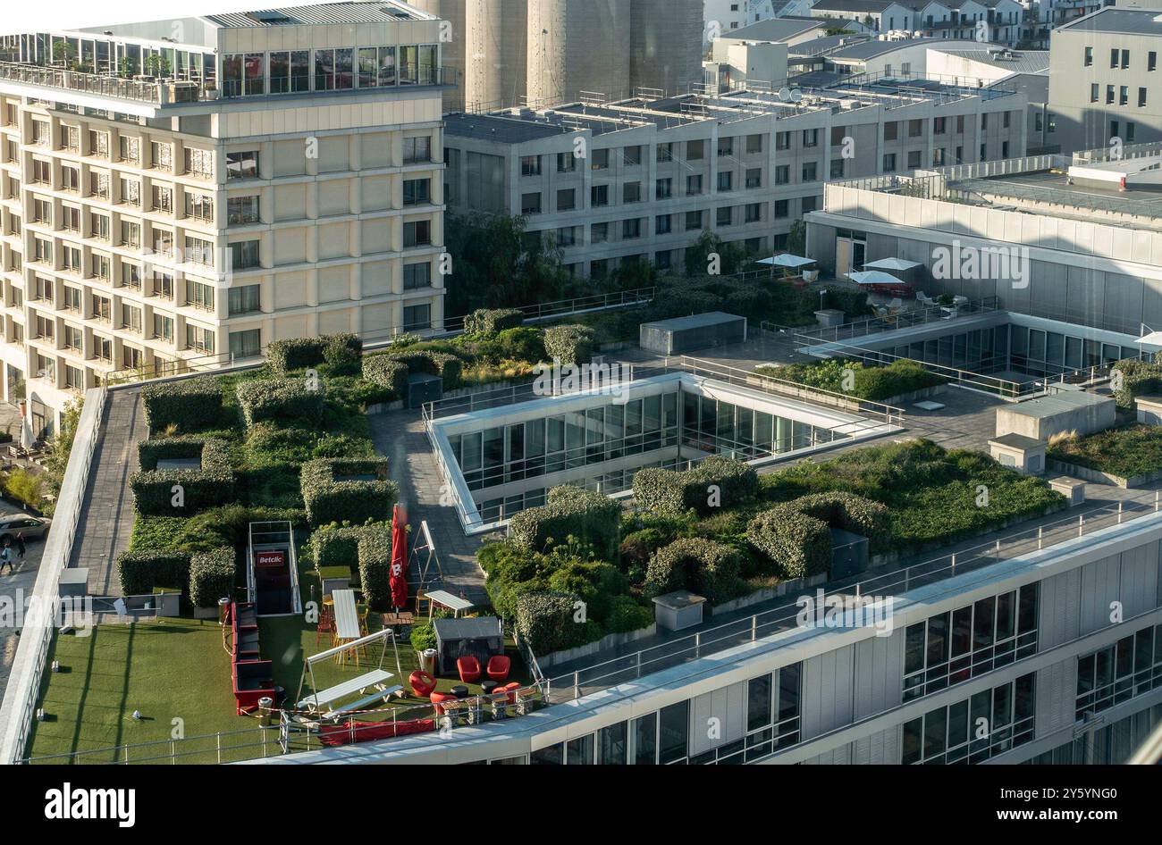 Rooftop terrace bordeaux hi-res stock photography and images - Alamy